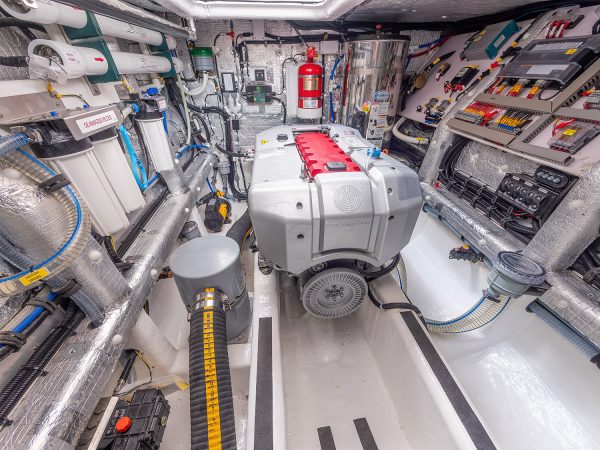Cora 48, the engine rooms - PMG Ship Yard is in Thailand